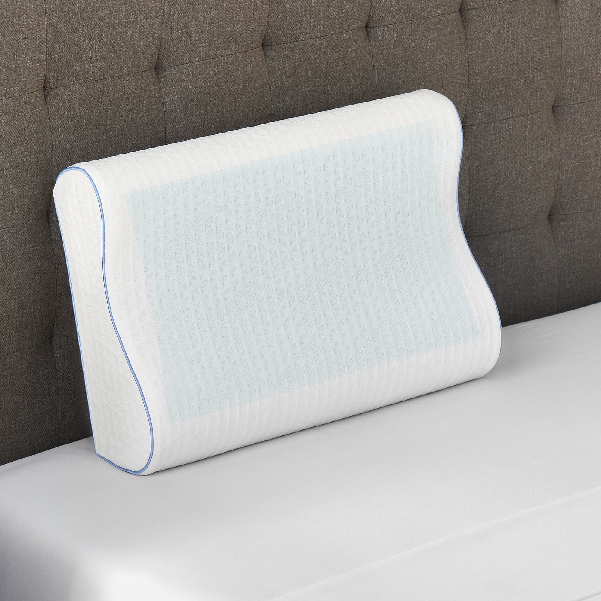 BodiPEDIC Cooling Gel Overlay Memory Foam Contour Pillow & Reviews ...