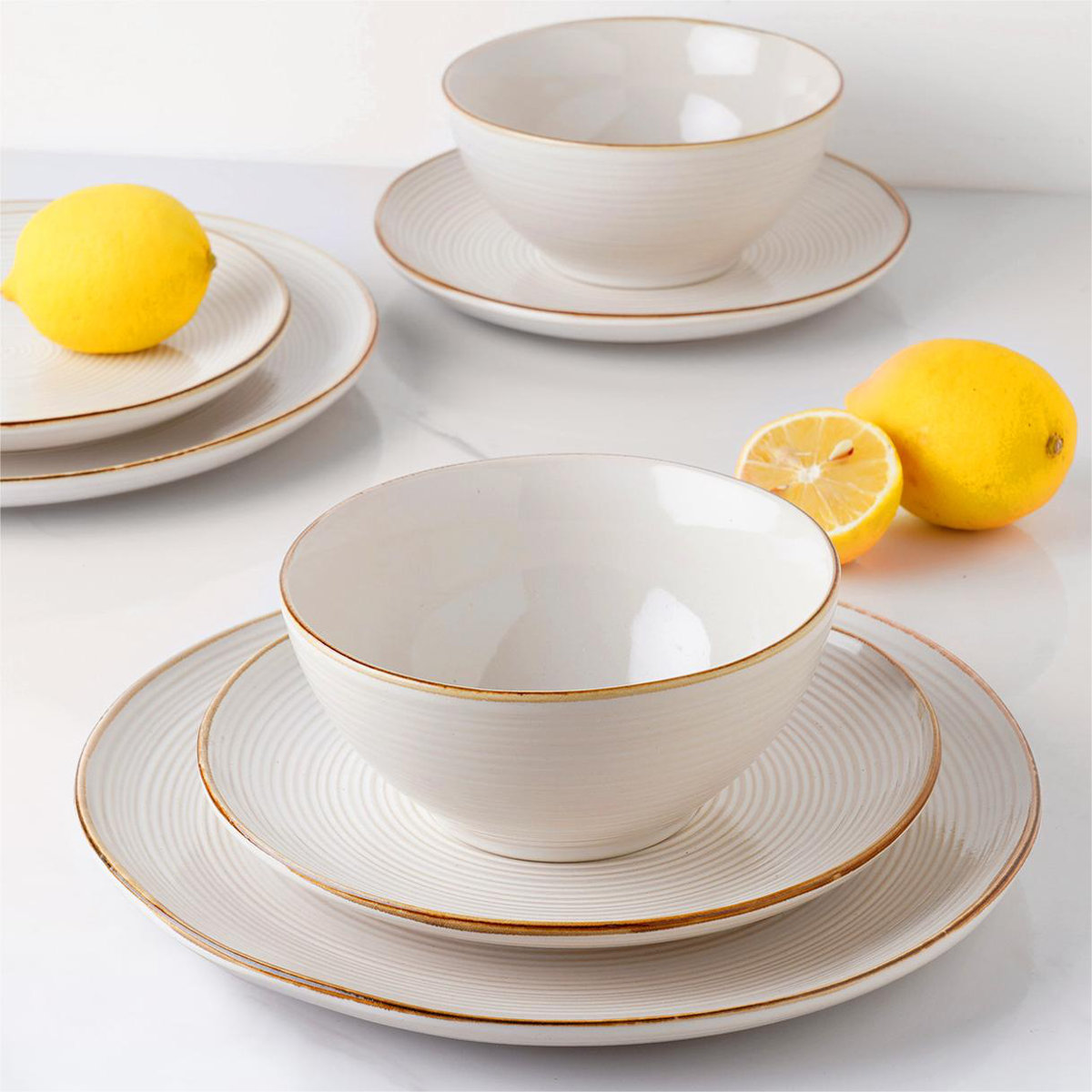 Famiware 24 Piece Dinnerware Sets, Plates And Bowls Sets for 8 ...