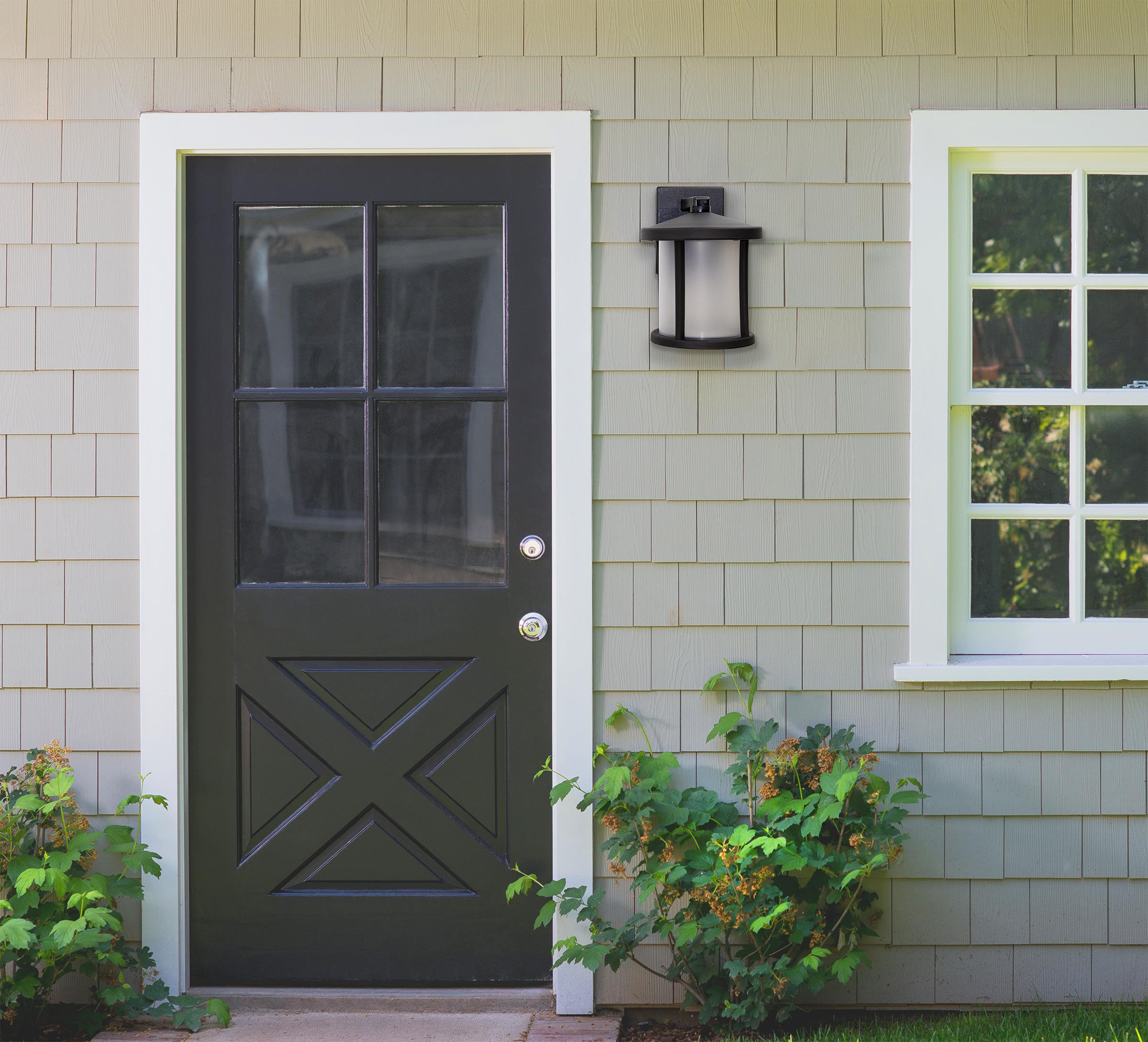 Solus SPC50SF Round Decorative Composite Outdoor Wall Mount Light ...