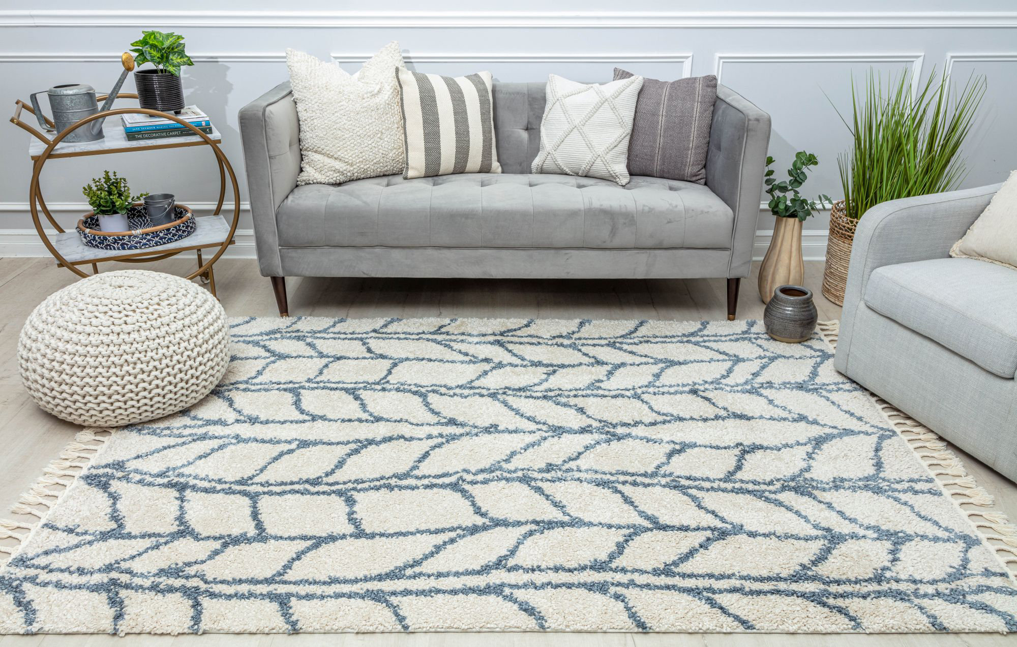 CosmoLiving by Cosmopolitan Bennett Geometric Cloud Vine Area Rug ...