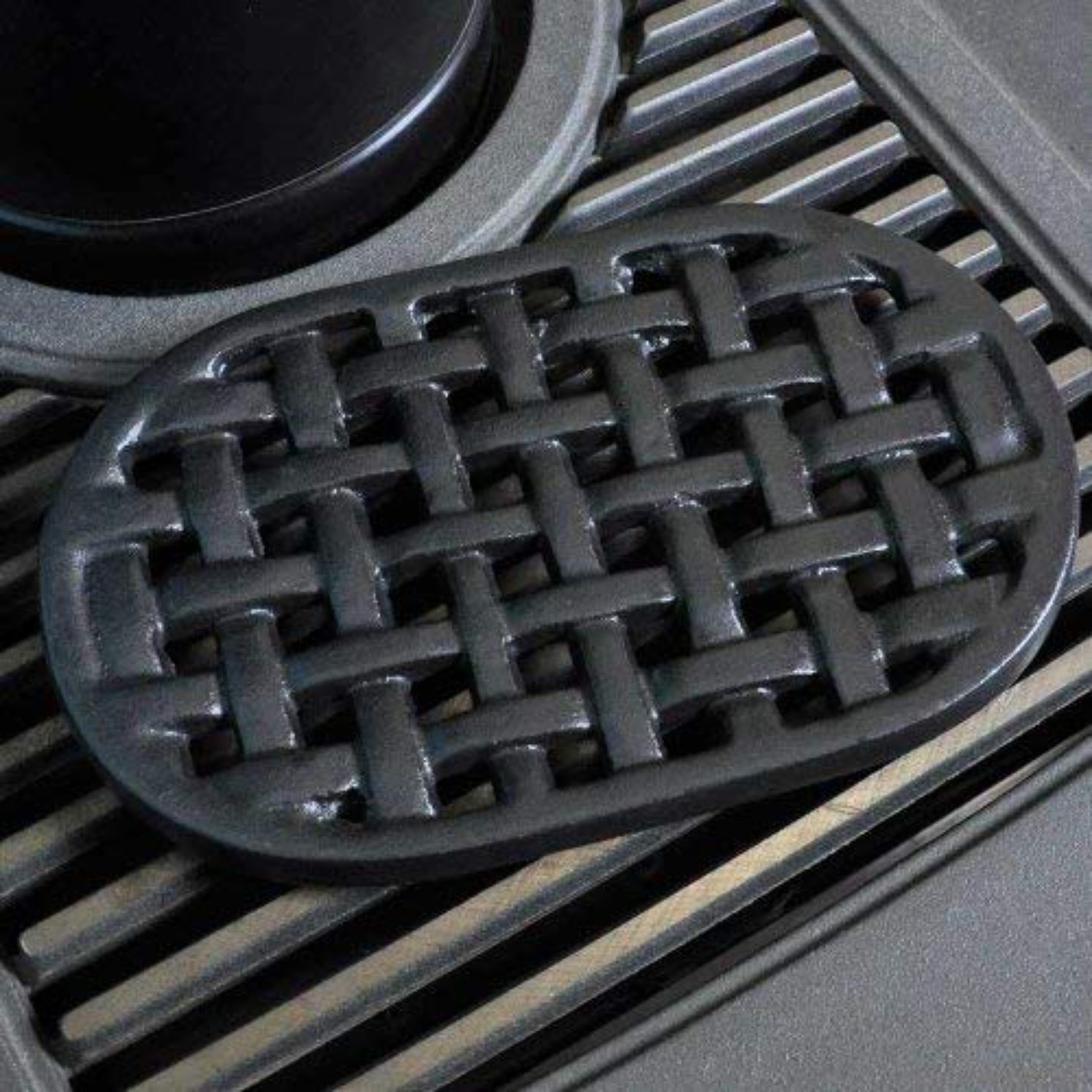 Stack man Cast Iron Oval Lattice Trivet,Solid Cast Iron Trivet With ...