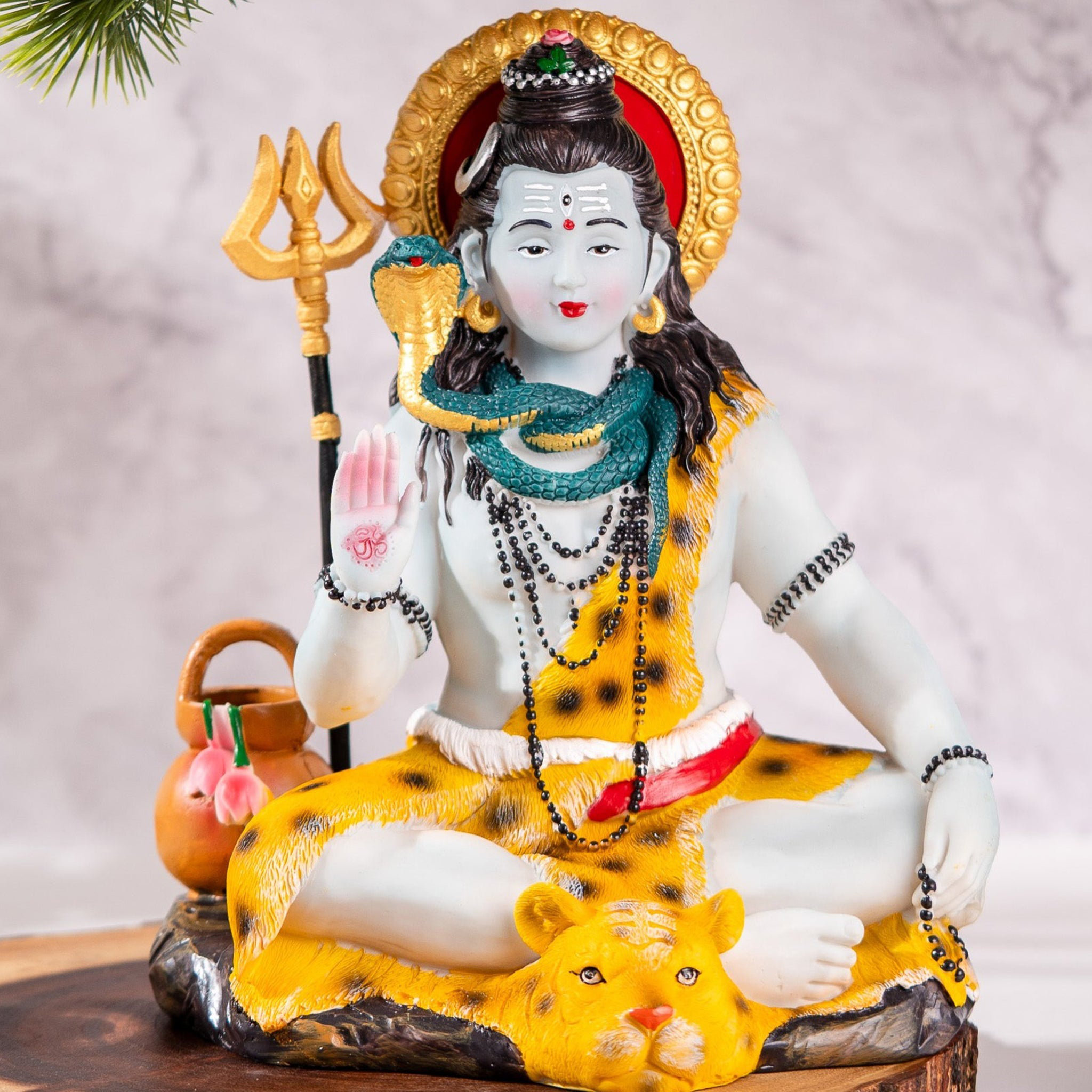 Bungalow Rose Folse Polyresin Shiva Statue 25 cm - Multicolor Hindu God ...