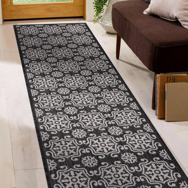 Lark Manor Andelija Geometric Black/Gray Indoor & Outdoor Area Rug ...