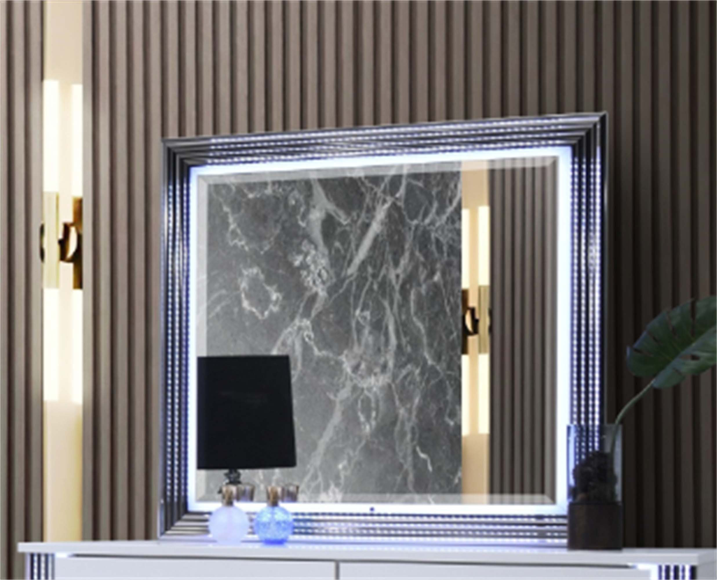 Wade Logan MOON SMOOTH MIRROR WITH LED - Wayfair Canada