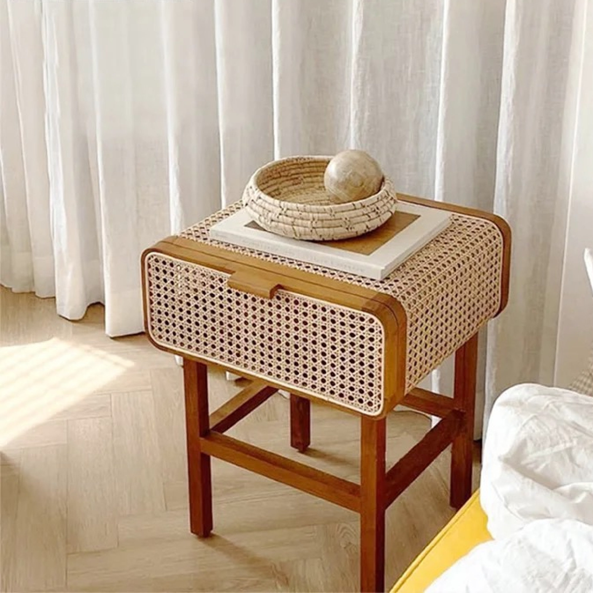 BLONSKI Bahamas 23.5'' tall End Table | Wayfair