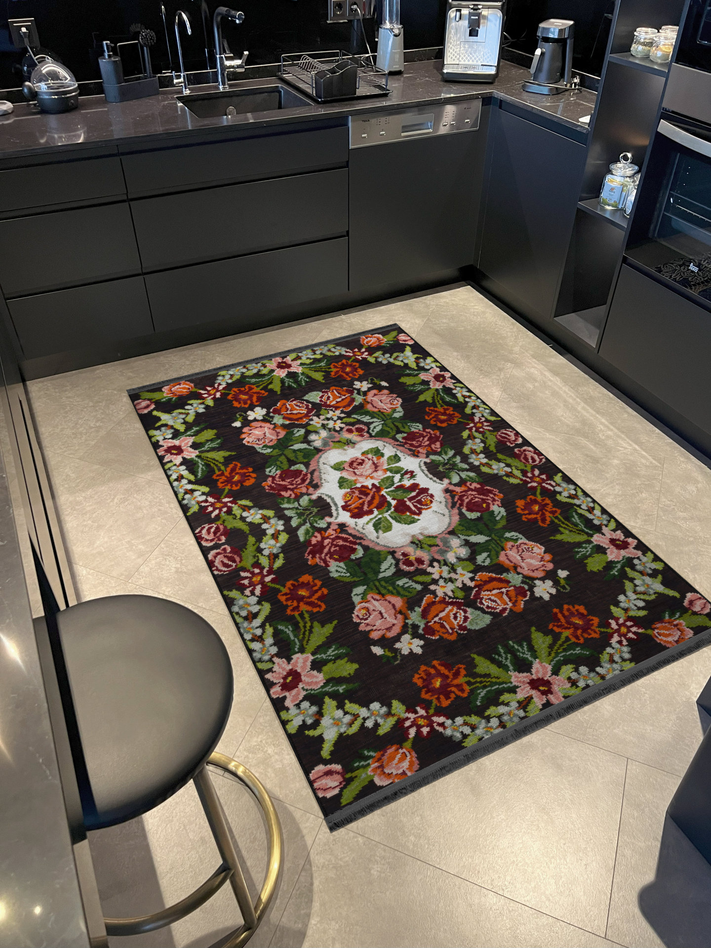 METG HOME Red-Pink Floral and Rose Patterned Fringed Modern Decorative ...