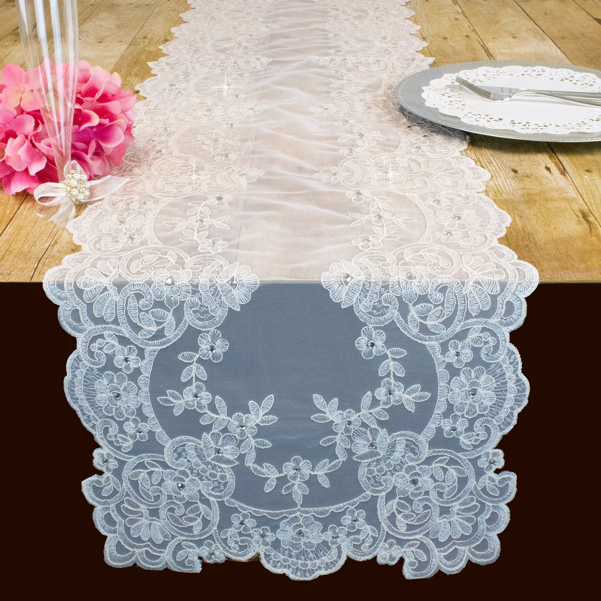 One Allium Way® Haslingden Classic Damask Table Runner | Wayfair