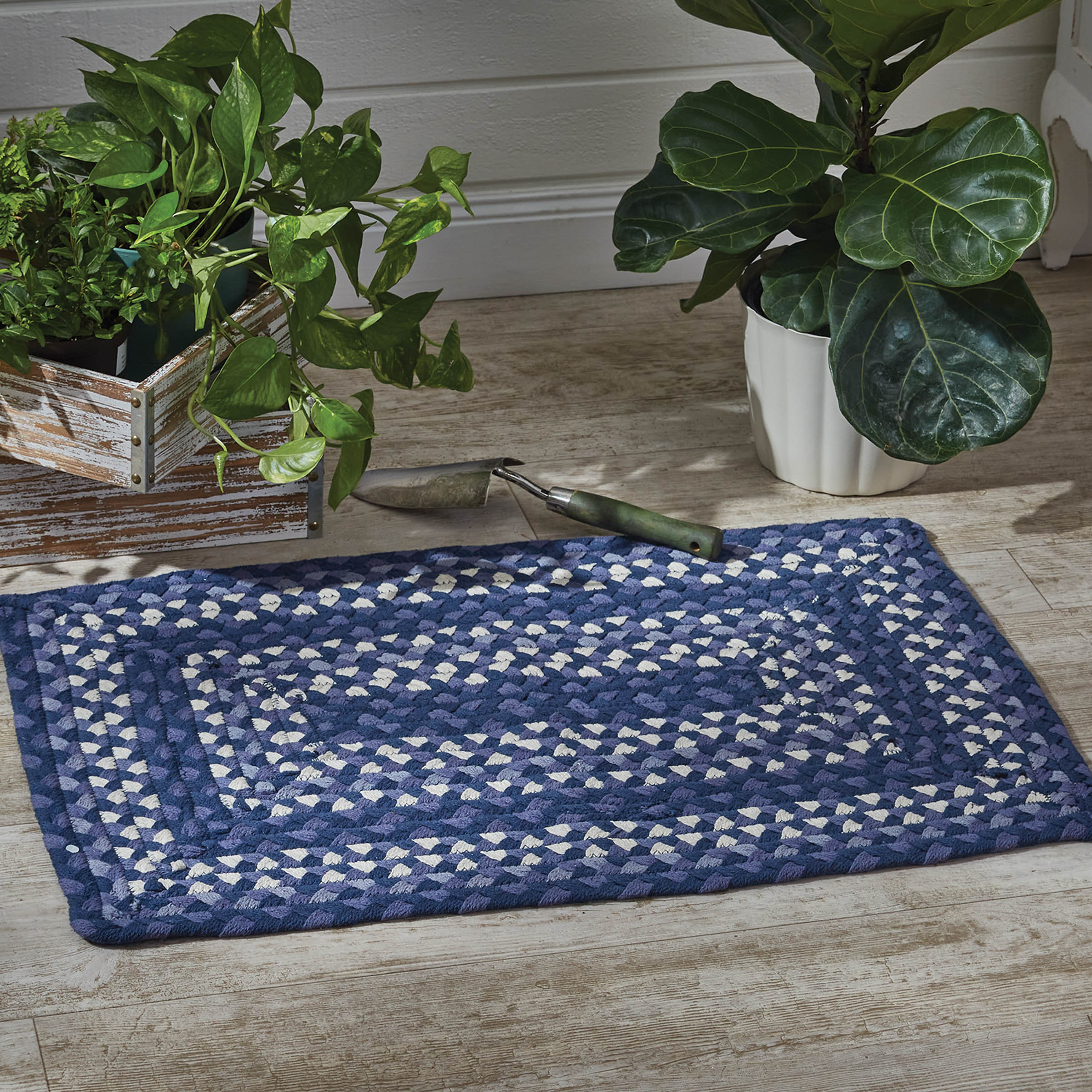 Highland Dunes Riskin Geometric Hand Loomed Cotton Area Rug in Blue ...
