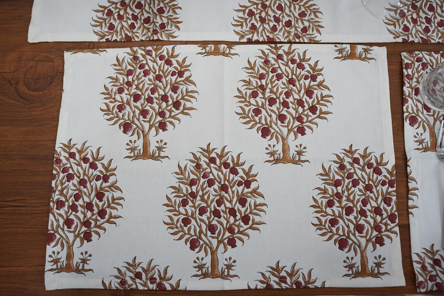 Fabdivine 18X18 Inch Kitchen and Dining Decor Placemat Block Print ...