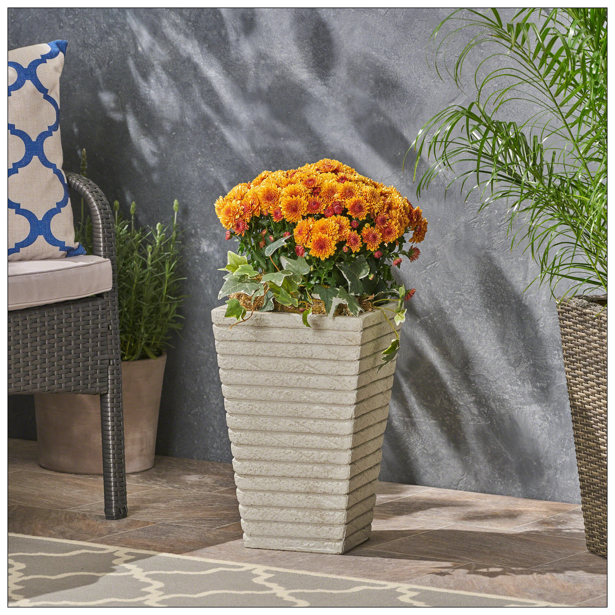 Latitude Run® PLANTER - Wayfair Canada