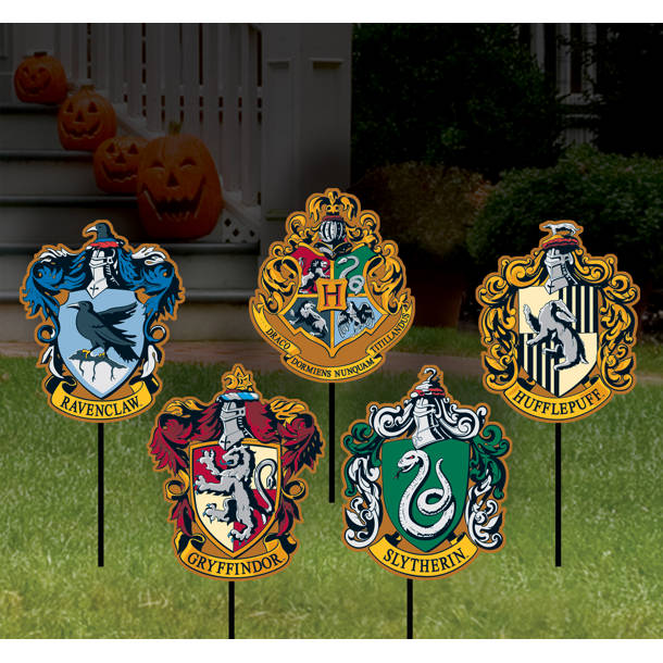 NA Harry Potter Harry Potter Quidditch Rings and Flags Lawn Decor ...