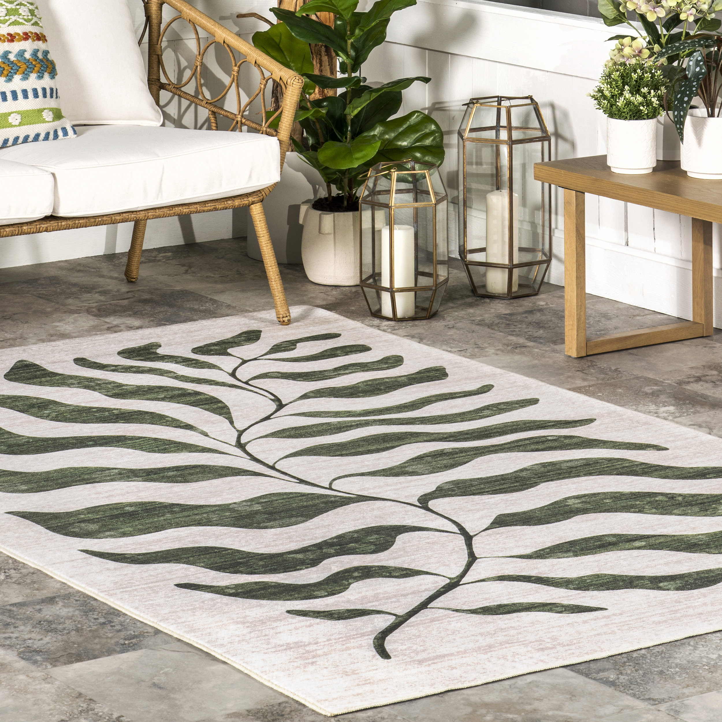 Bay Isle Home™ Emmi Leaf Indoor/Outdoor Machine Washable Area Rug ...