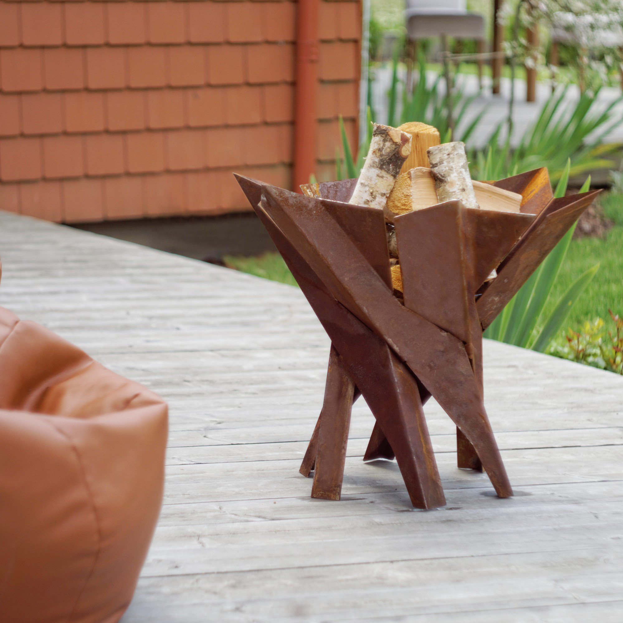 Orren Ellis Eesha Blossom Solid Steel Wood Burning Fire Column ...