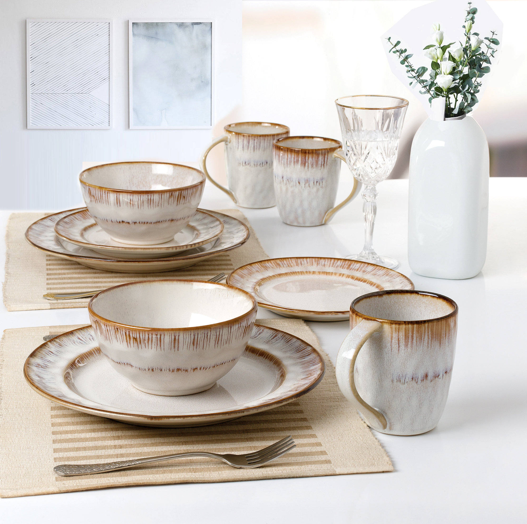 Lorren Home Trends 16 Piece Dinnerware Set, Service for 4 & Reviews - Wayfair Canada