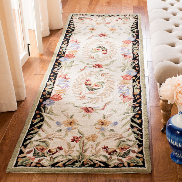 August Grove® Kinchen Hand Hooked Wool Floral Rug & Reviews | Wayfair