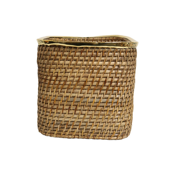 Bay Isle Home Grand panier en osier XL avec rebord en laiton brillant ...