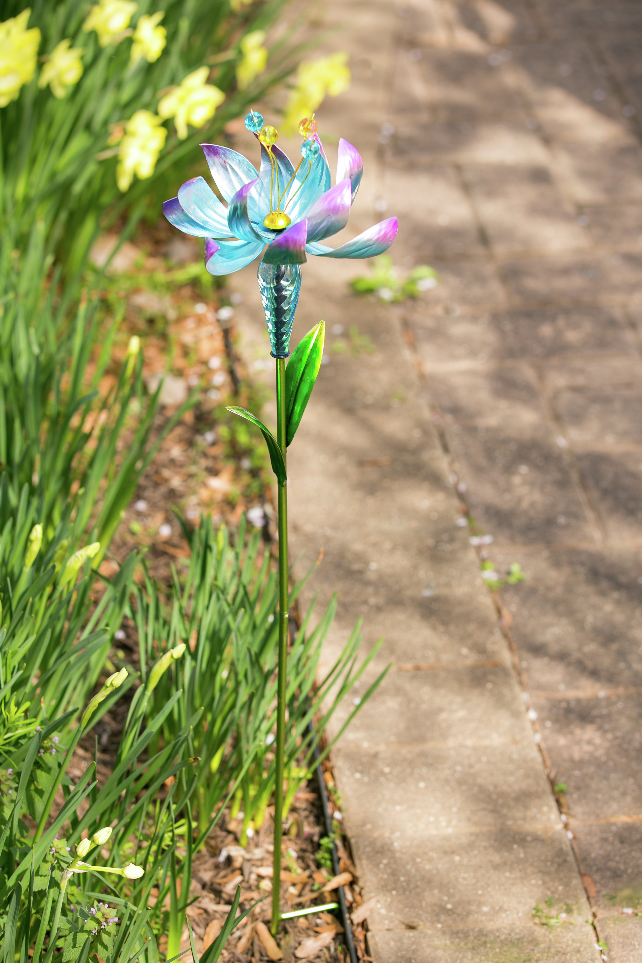 August Grove Beaslie Wind Spinner Flower Garden Stake & Reviews ...