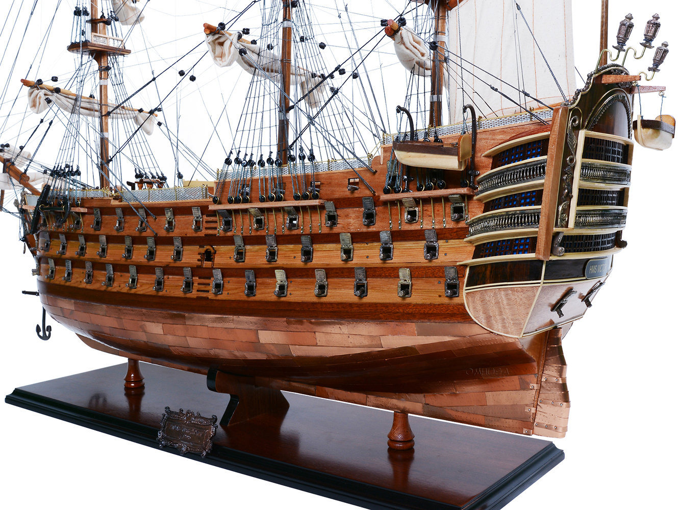 Old Modern Handicrafts Ultimate HMS Victory Combo: A Model Ship and ...