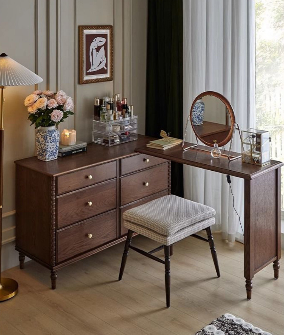 marlao Vintage Classic Fashion Vanity Table | Wayfair