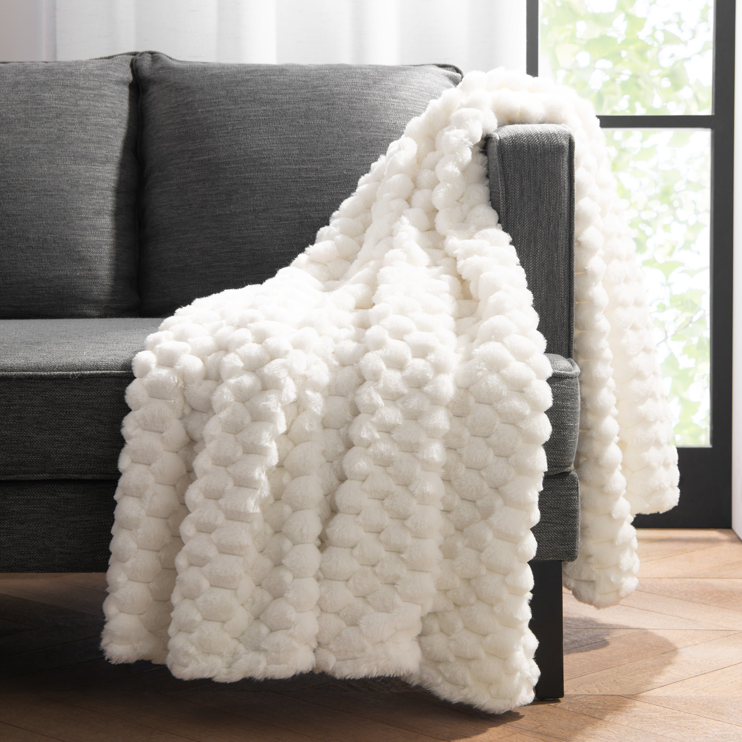Aston & Arden Luxury Ultra Soft Faux Fur 50x70 Throw Blanket in ...