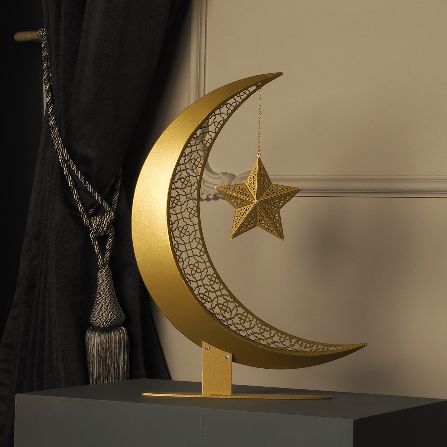 Everly Quinn 3D Metal Crescent Moon Islamic Decor | Wayfair