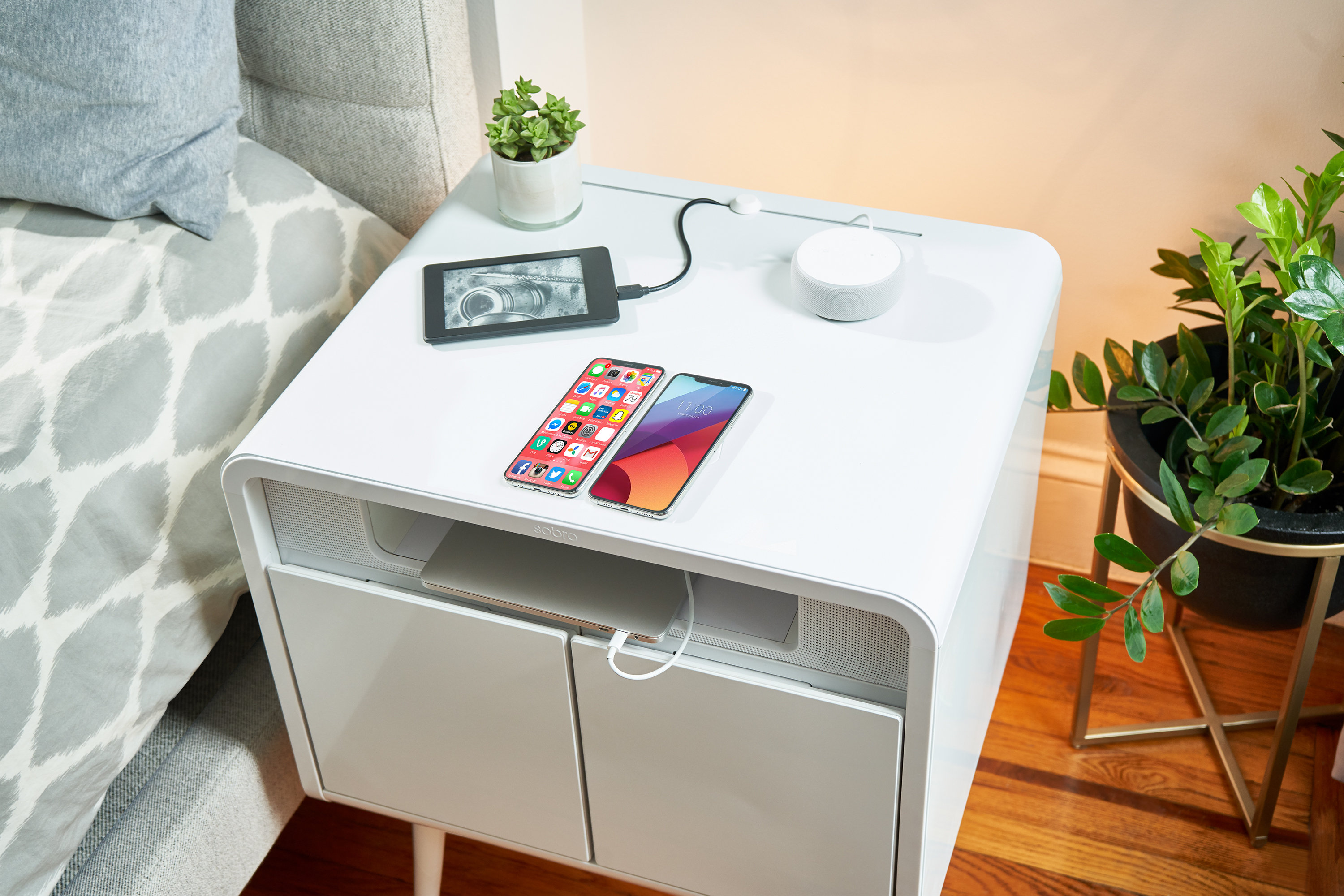 Sobro Smart End Table with Built-In Outlets & Reviews | Wayfair