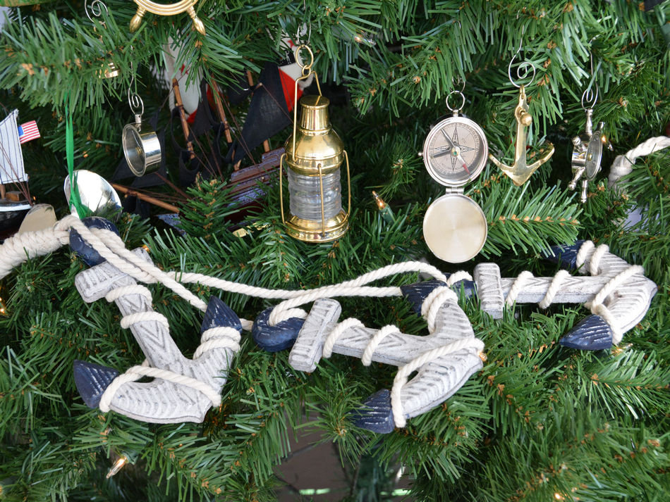 The Holiday Aisle® Decorative Triple Anchor Set Christmas Tree Ornament ...