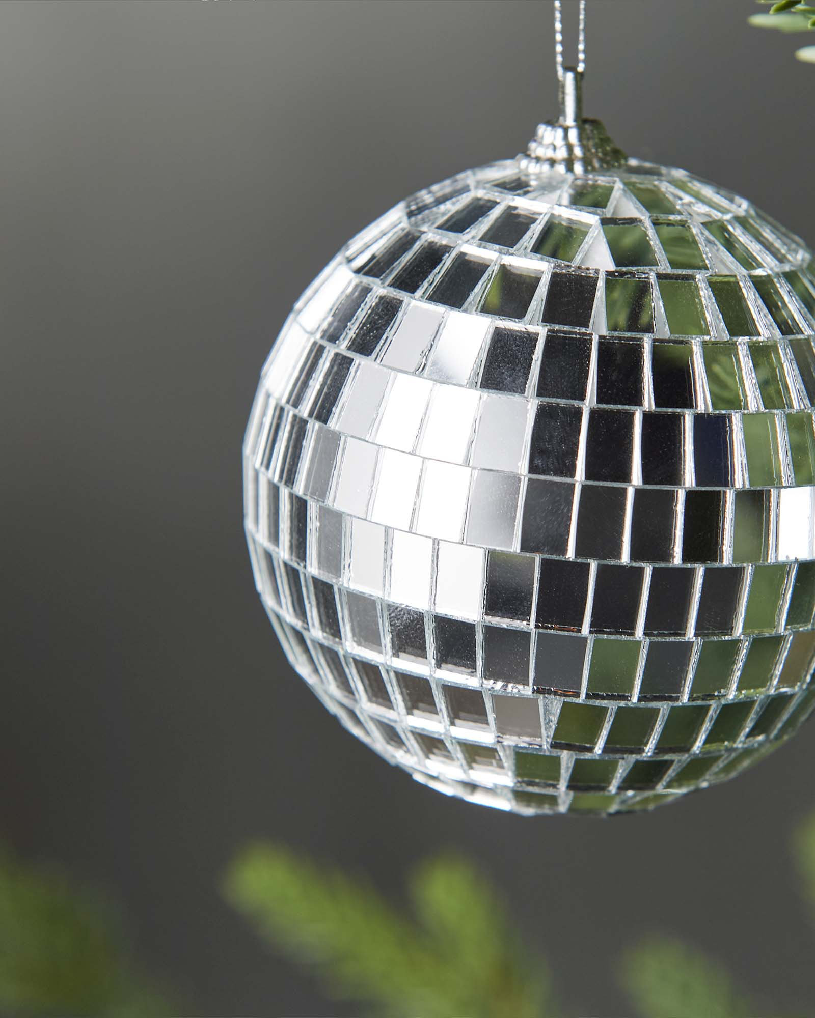 Fairmont Park Set of 8 Disco Ball Baubles, Silver, 8 cm – Mirrored ...