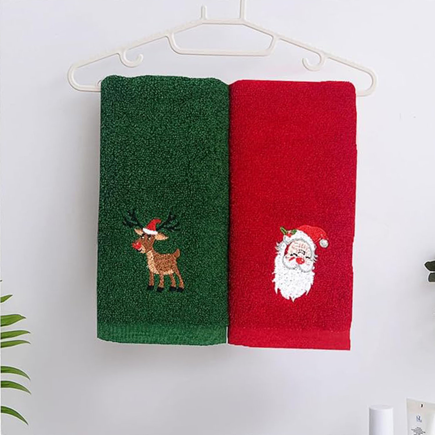 The Holiday Aisle® 3 Pcs Christmas Hand Towels For Bathroom, 100% ...