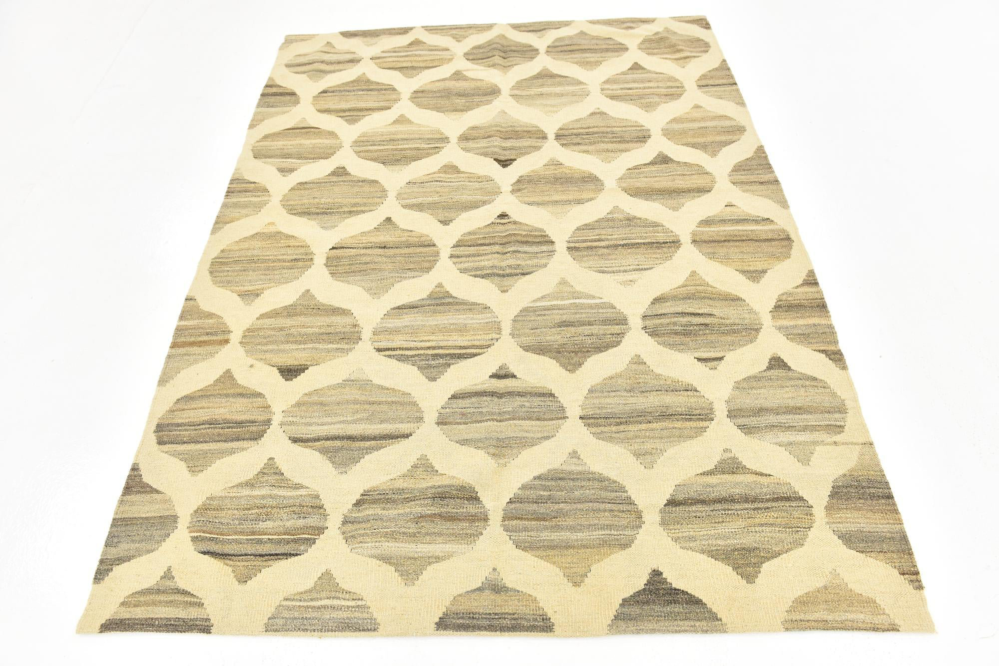 Isabelline Newsom Cream Rug | Wayfair