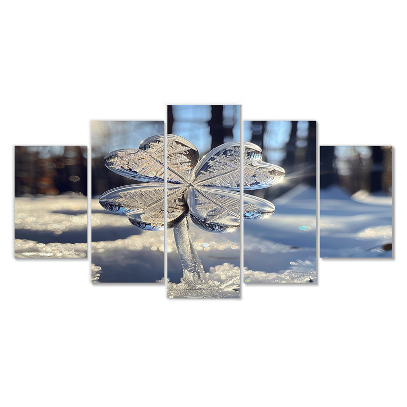 Design Art Icey Four-leaf Clover Snow Landscape - Leaves Wall Art Decor ...