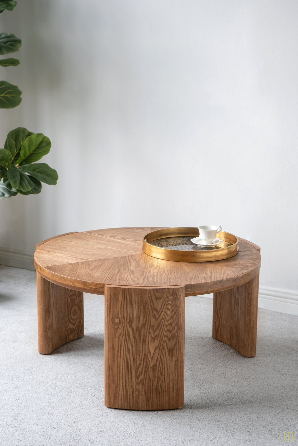 Latitude Run® D32x16.5" C Round Coffee Table With Curved Legs And ...