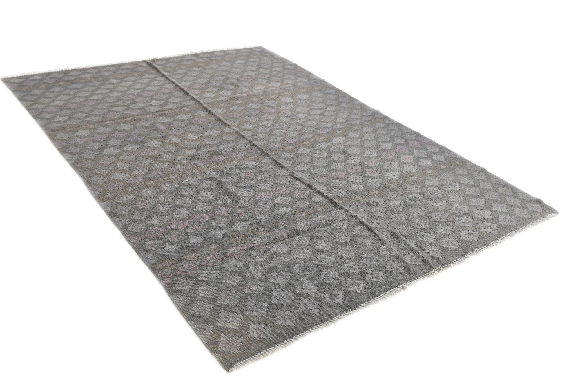 Isabelline Newsom Gray Rug | Wayfair