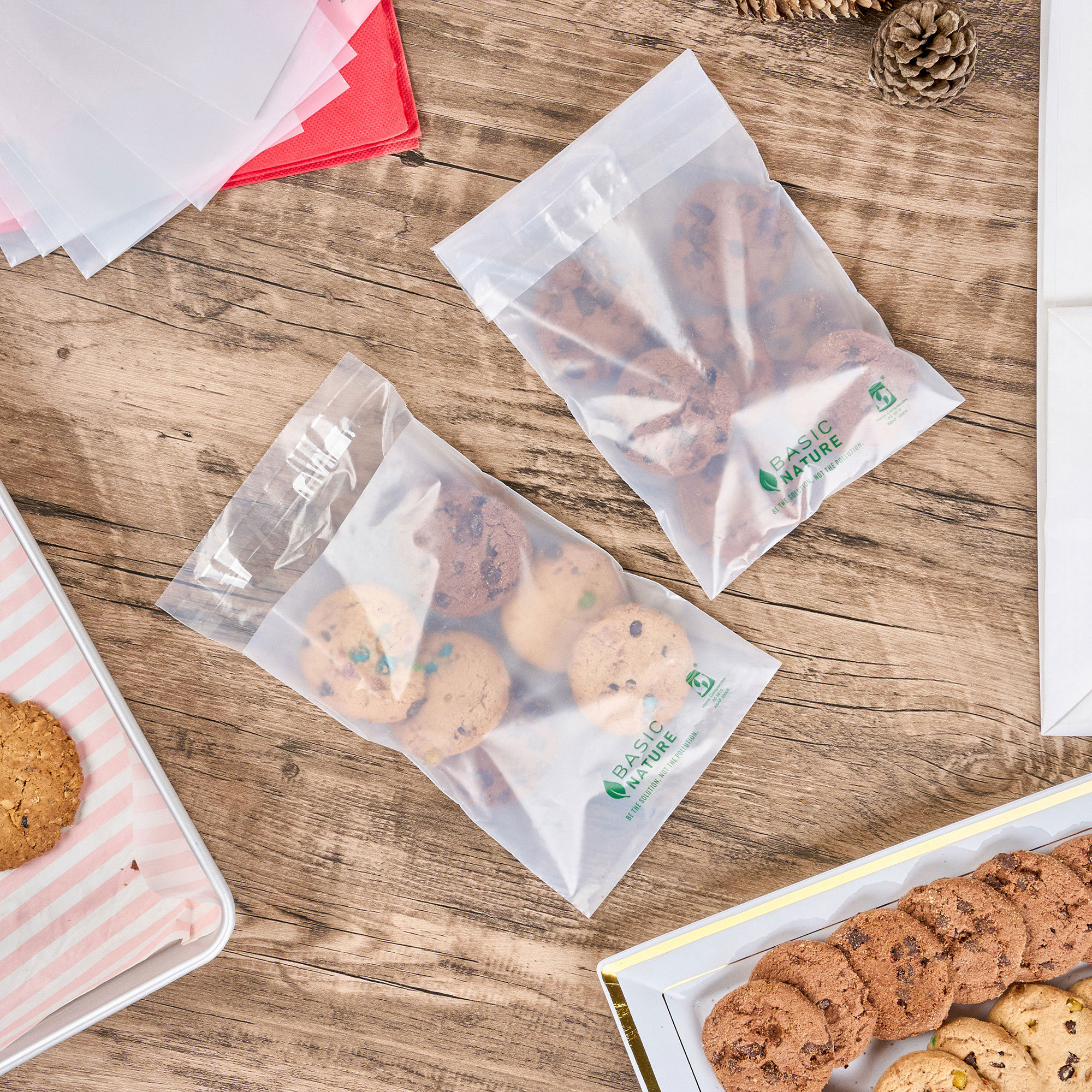 Restaurantware Cookie Bags 100 Count 7 x 5 Inch Resealable Translucent ...