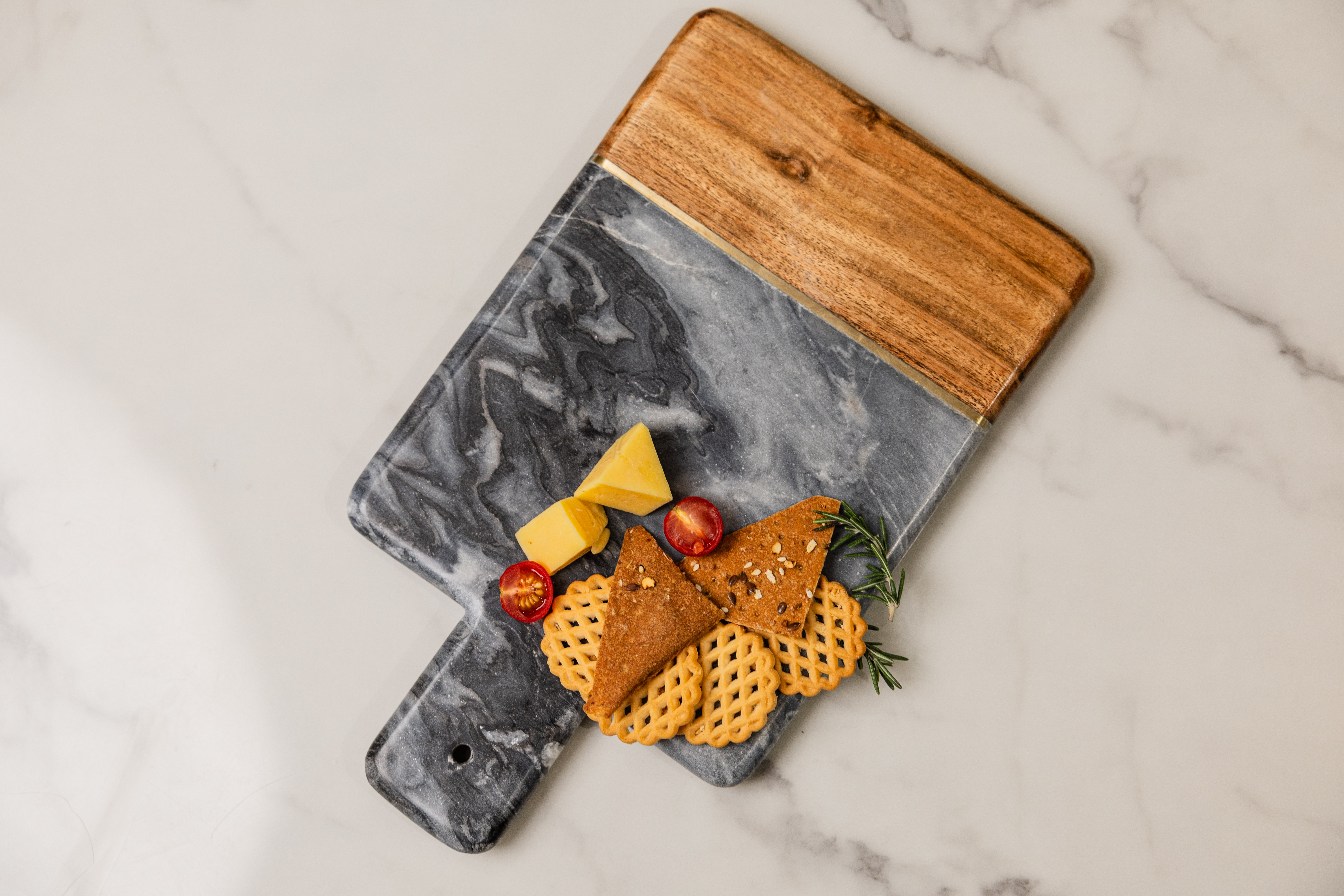 LuxeDesigns LuxeDesigns Wood and Marble Paddle Cheese Board – Elegant ...
