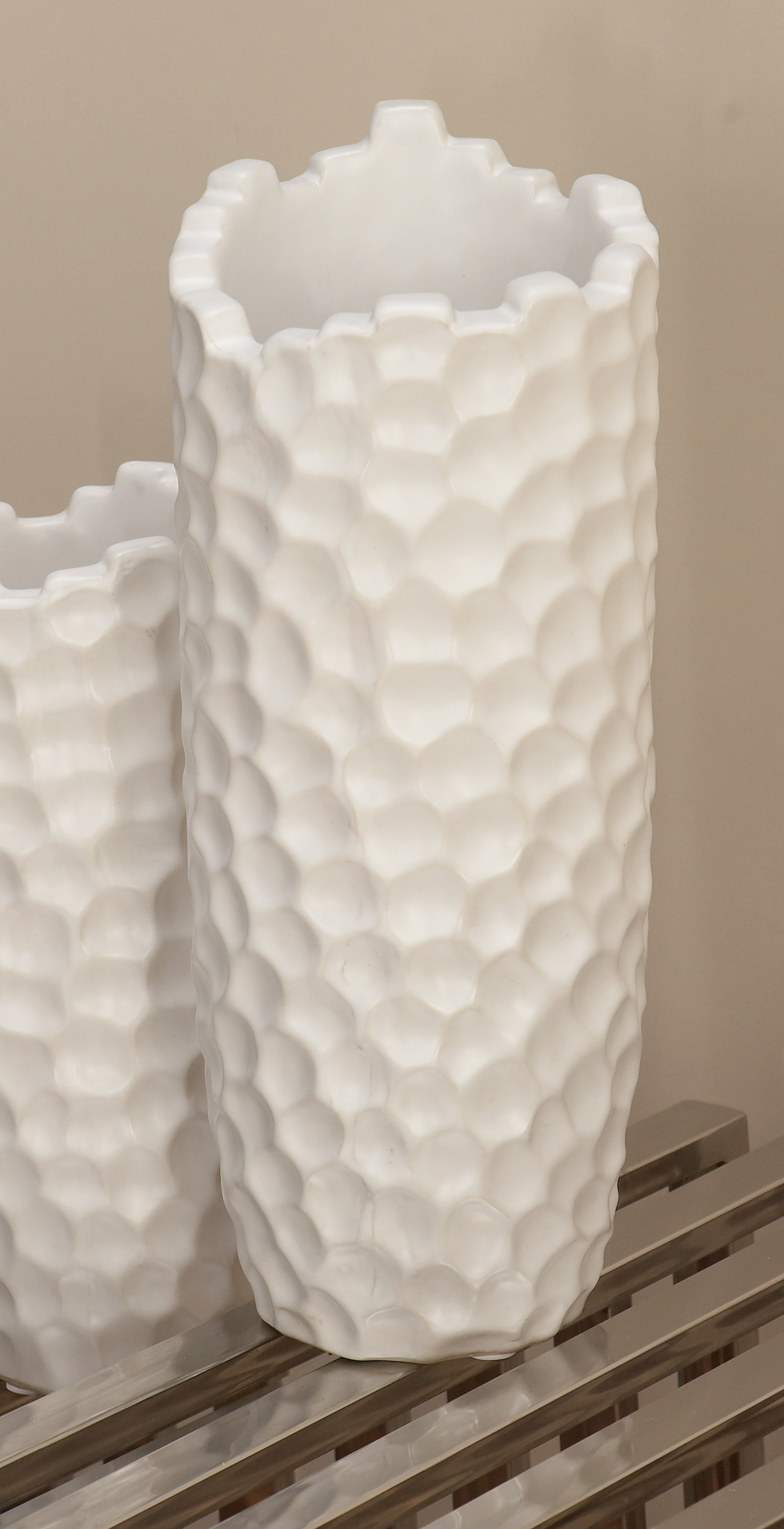 CosmoLiving by Cosmopolitan Porcelain Ceramic Decorative White Vase ...