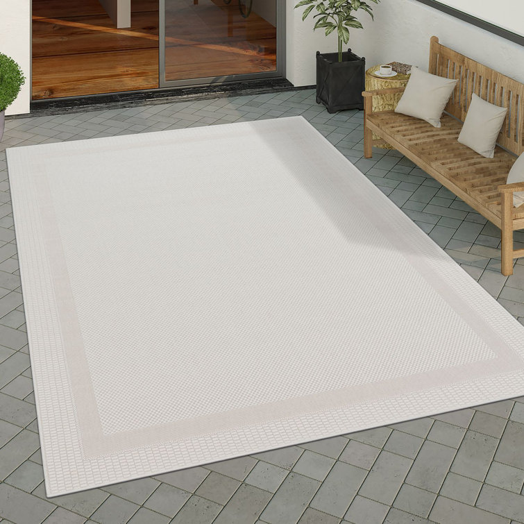 17 Stories Jesilyn 100% Polypropylene White Indoor/Outdoor Rug ...