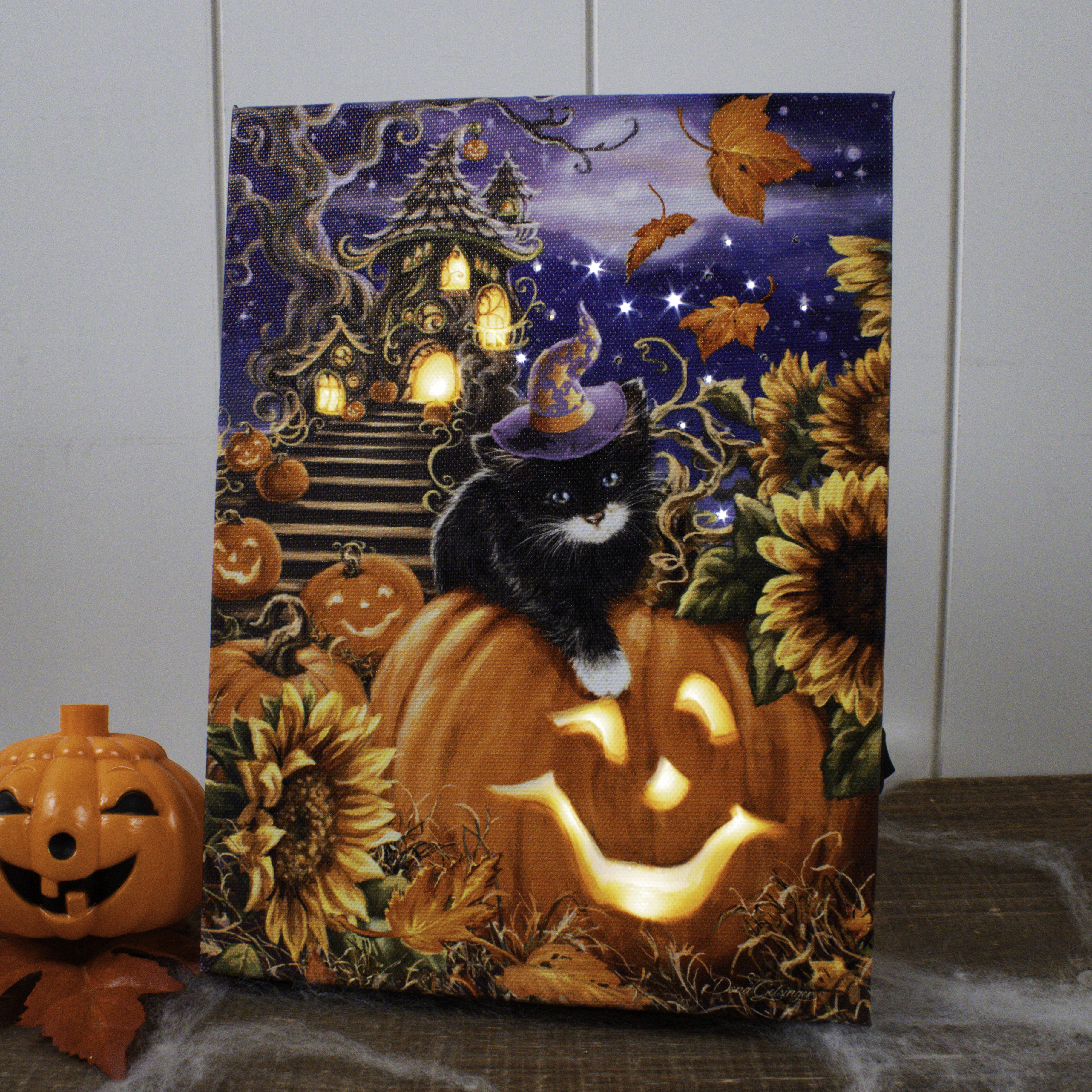 The Holiday Aisle® Halloween Kitten 8x6 Mini Lighted Easel Back Canvas ...
