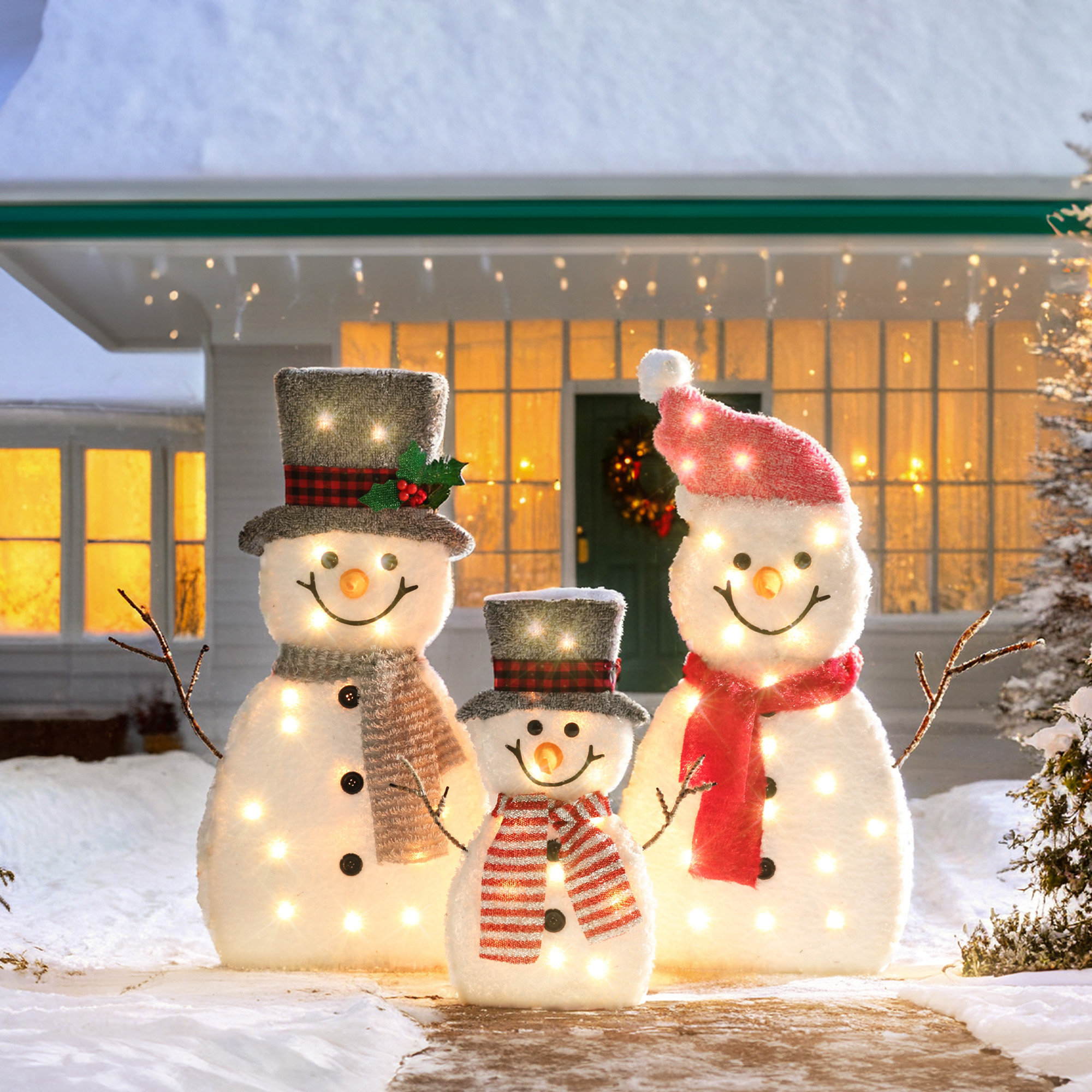 The Holiday Aisle® Haleemat 3 Piece 2D-Christmas Snowman Lighted ...