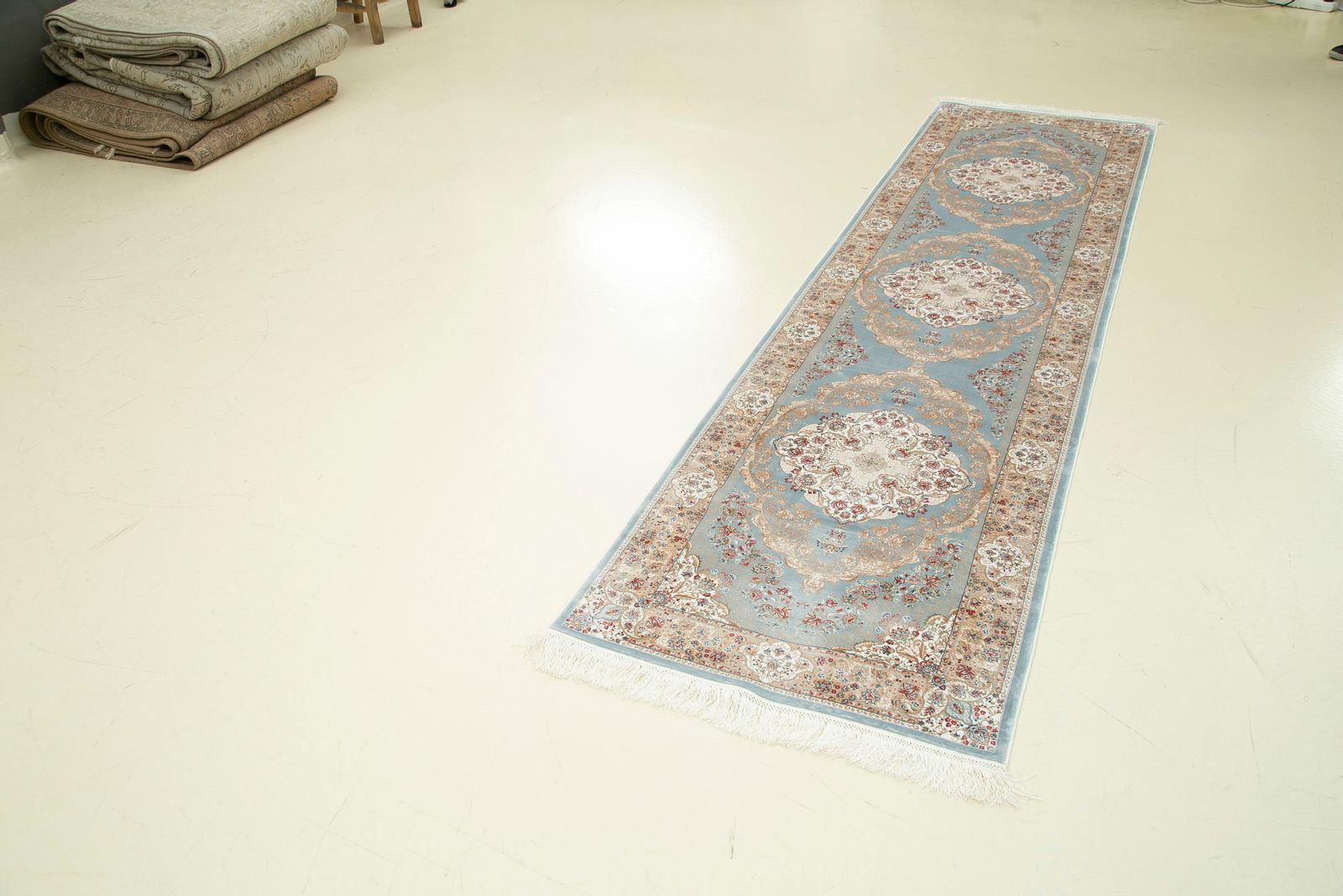 Home and Rugs Antep 2'7" x 9'10" Hand Tufted Traditional Area Rug | Wayfair