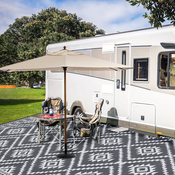 Ebern Designs Geometric Outdoor Mats Plastic Straw Rug Outdoor Leisure ...