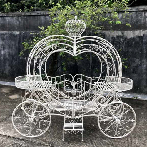 ZaerLtdInternational The Courtney 75" Tall Heart-Shaped Metal Carriage ...