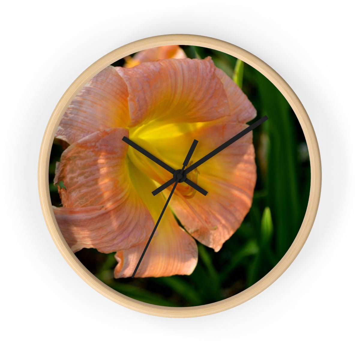 East Urban Home Daisy-Louise 10" Wall Clock - Wayfair Canada