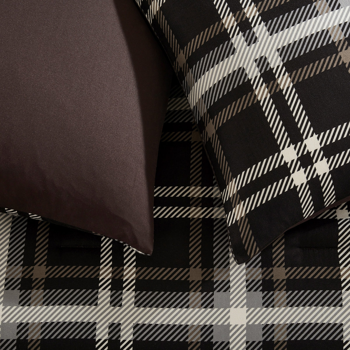 Wonderful Textile Wonderful Cozy Faux Cashmere Comforter Set Classic ...