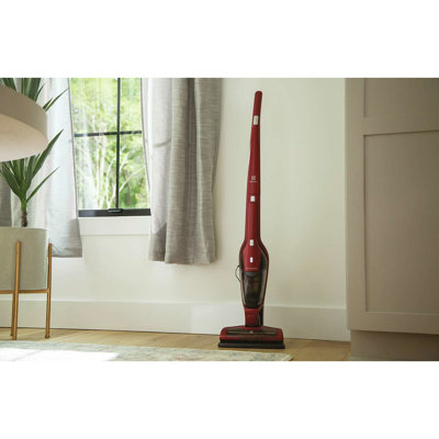 Electrolux Ergorapido™ Pet Cordless 2-in-1 Stick Vacuum in Red ...
