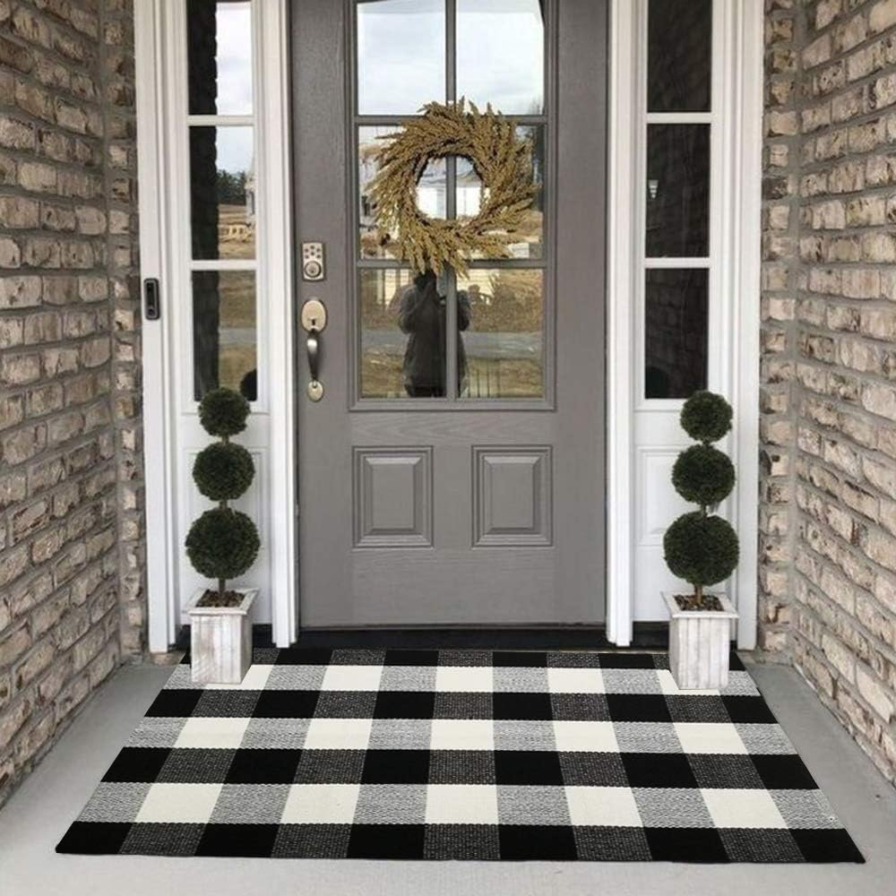 Gracie Oaks Plaid Outdoor Rug, 27.5'' x 43'' Black and White Check ...