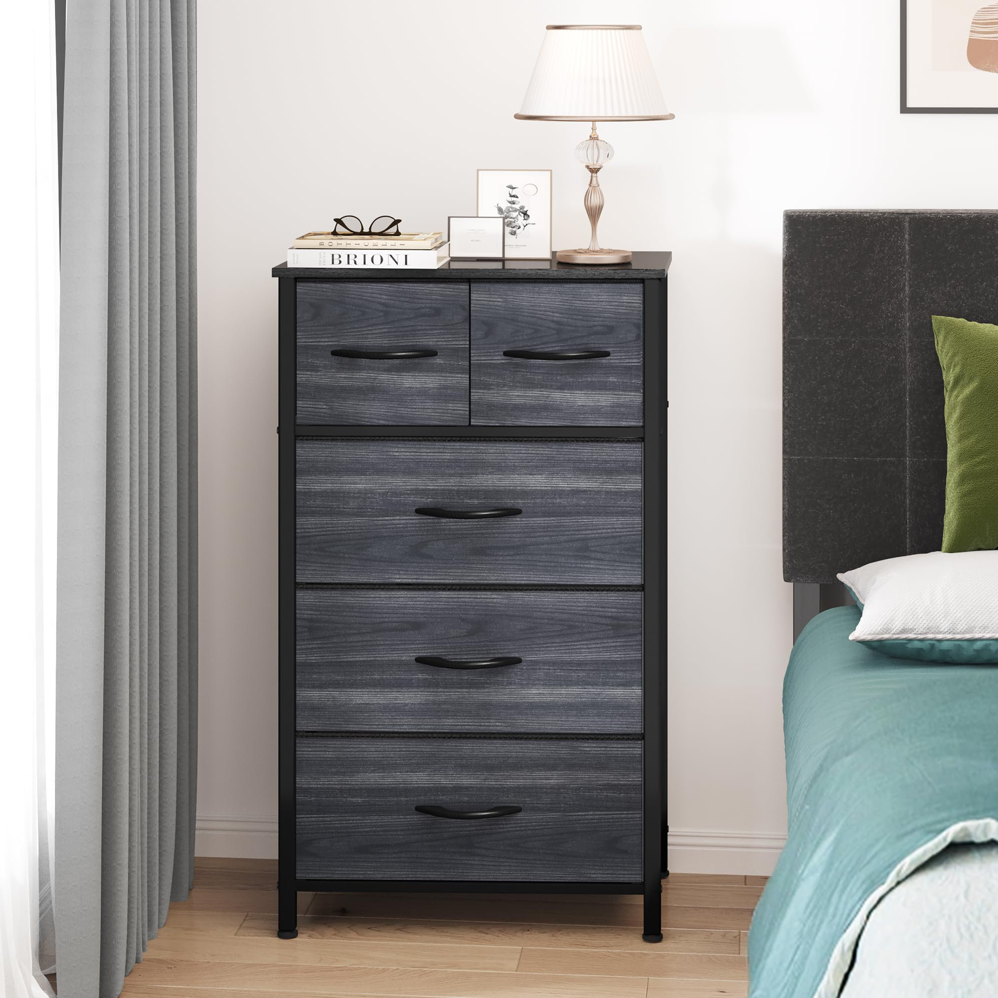 Ebern Designs Commode 5 tiroirs Marthe - Wayfair Canada