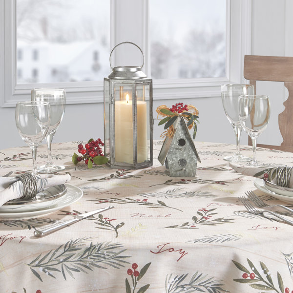 The Holiday Aisle® Liddle Round Floral Christmas Polyester Tablecloth ...
