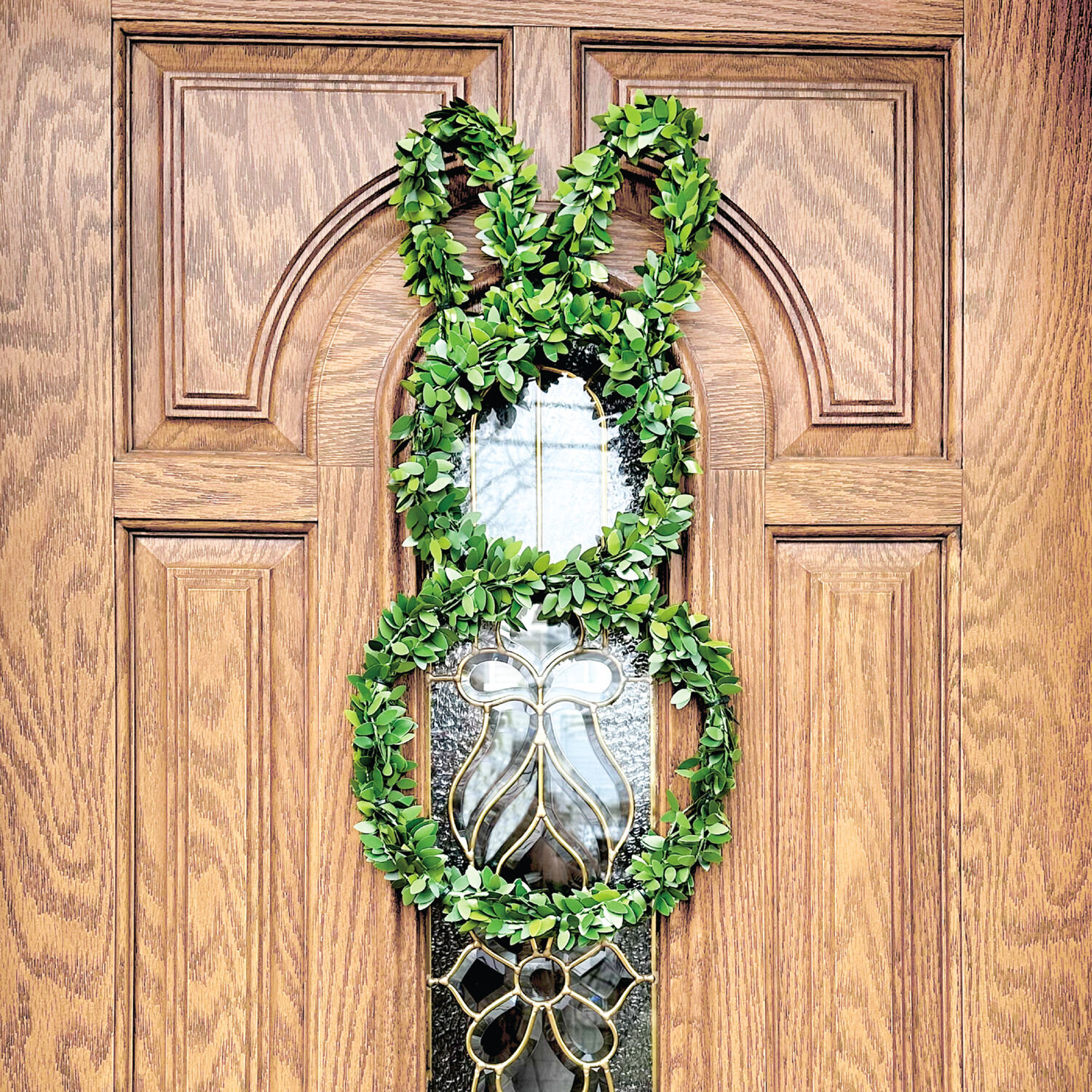 Fraser Hill Farm 24-inch Boxwood Bunny Wreath | Wayfair