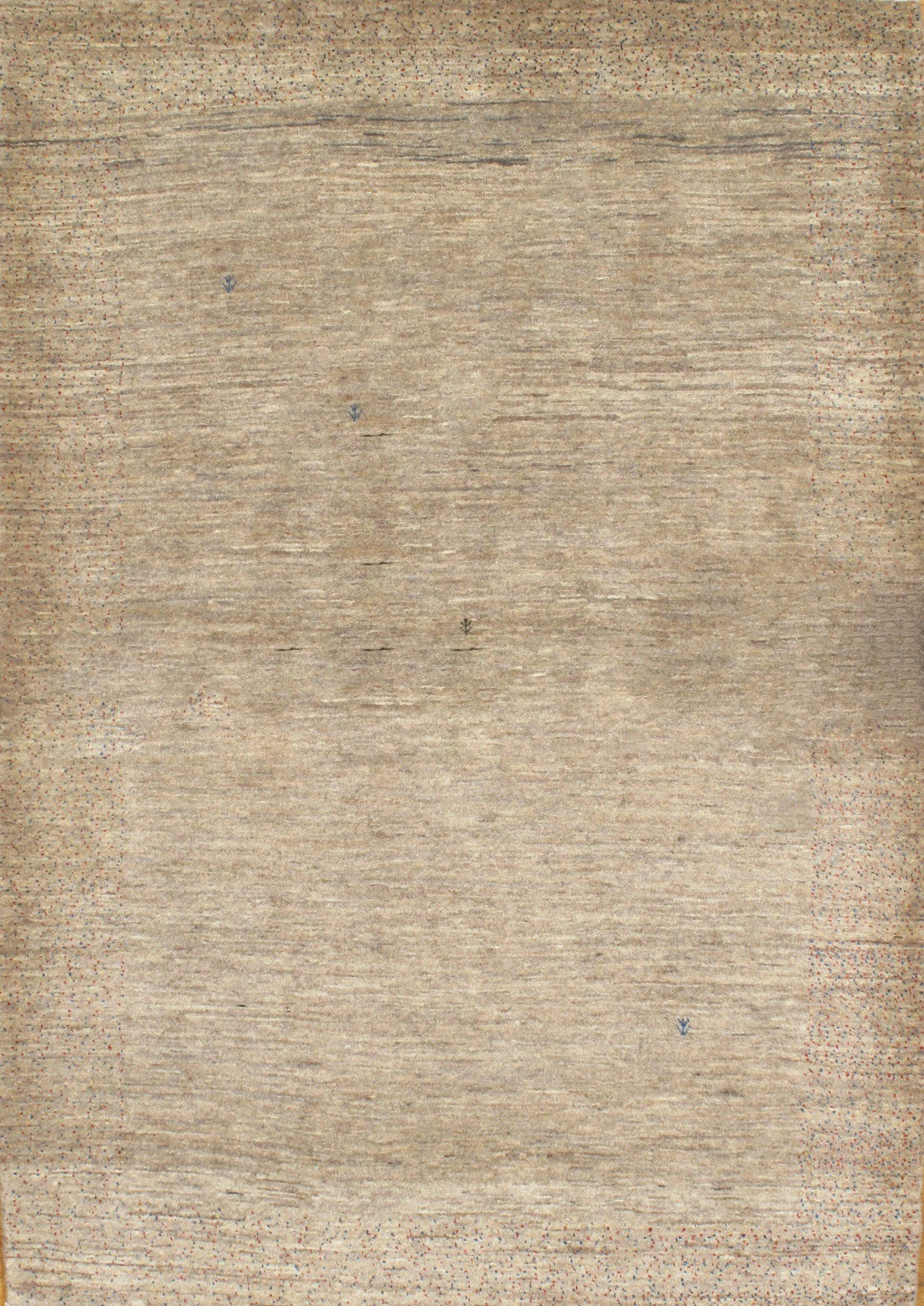 Isabelline Solid Color Handmade Hand-Knotted Rectangle 4'2" x 5'11 ...